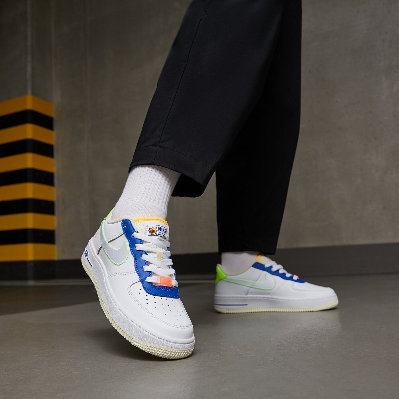 NIKE AIR FORCE 1 LV8 (GS) WEIß FB1393-111 | Sizeer.de