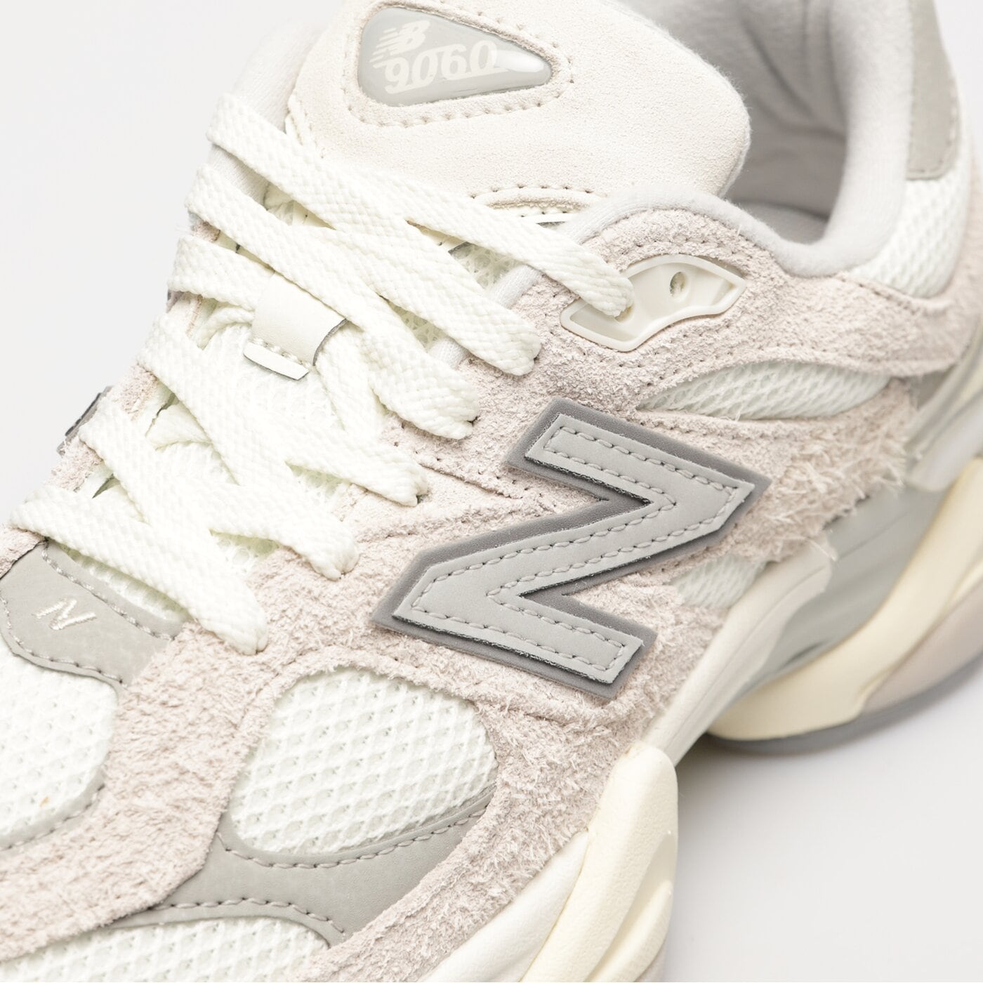 NEW BALANCE 9060 WEIß U9060HSC | Sizeer.de