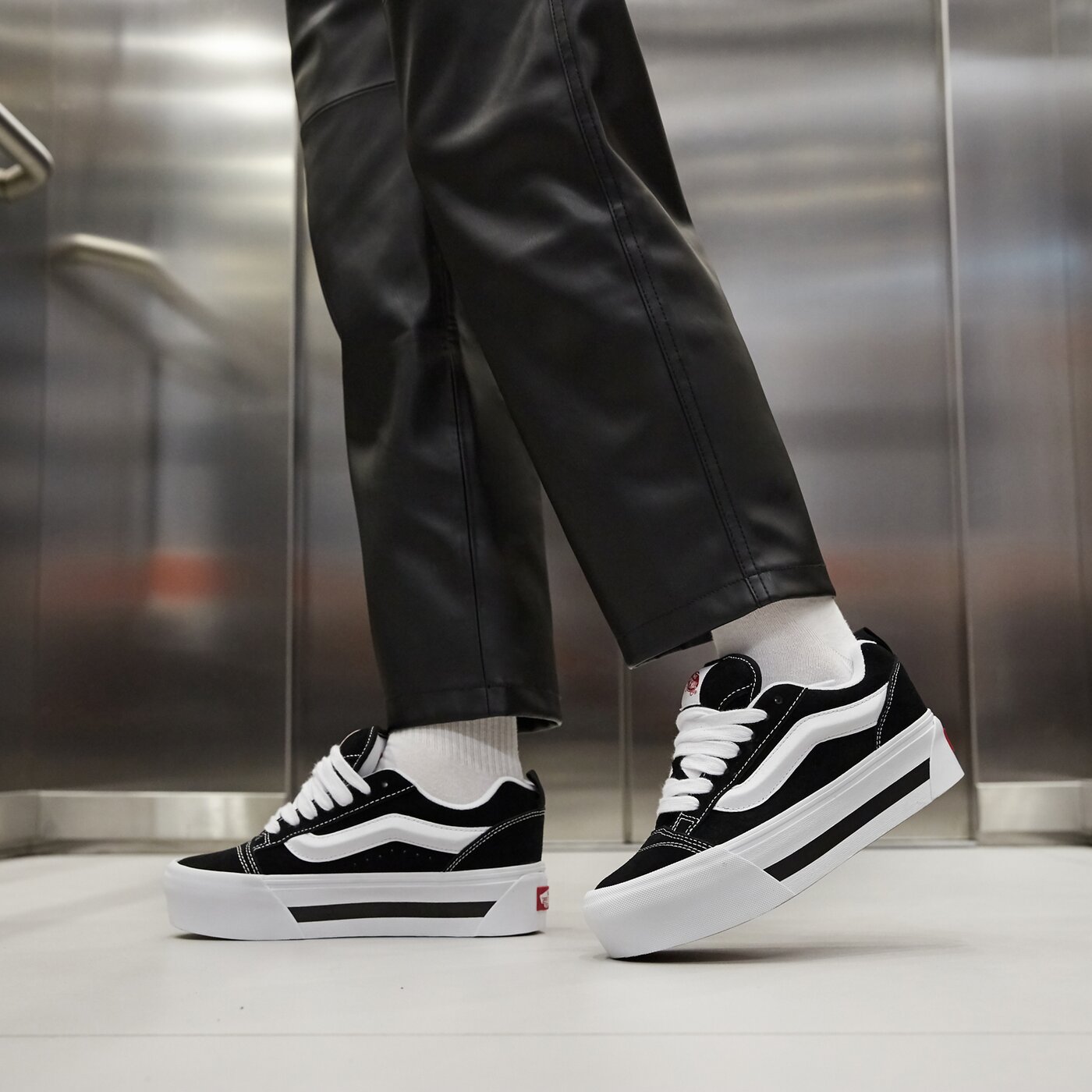 VANS KNU STACK VN000CP6BA21 | SCHWARZ | 94,99 EUR | Sneaker | Sizeer.de