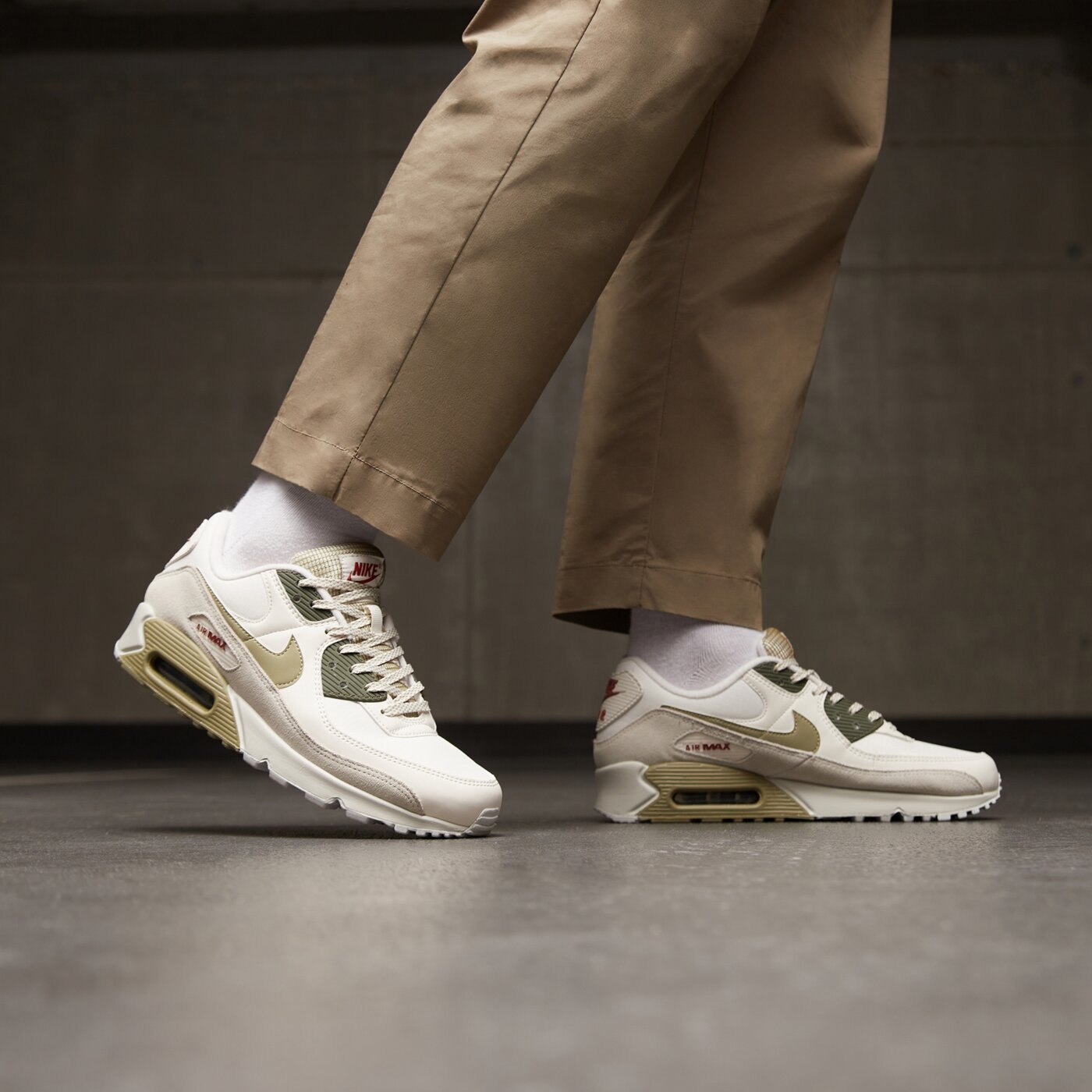 NIKE AIR MAX 90 BEIGE FB9657-002 | Sizeer.de