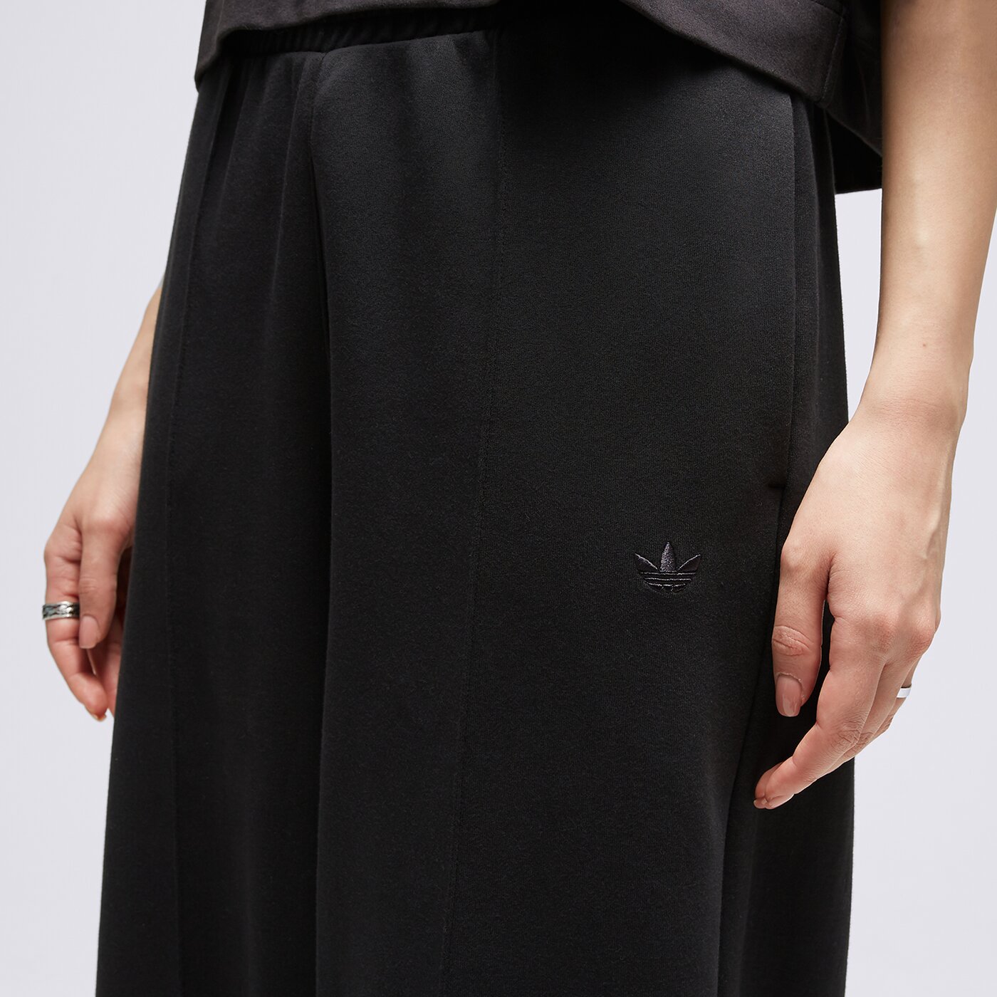 ADIDAS HOSE WIDELEG PANT SCHWARZ II8024 | Sizeer.de